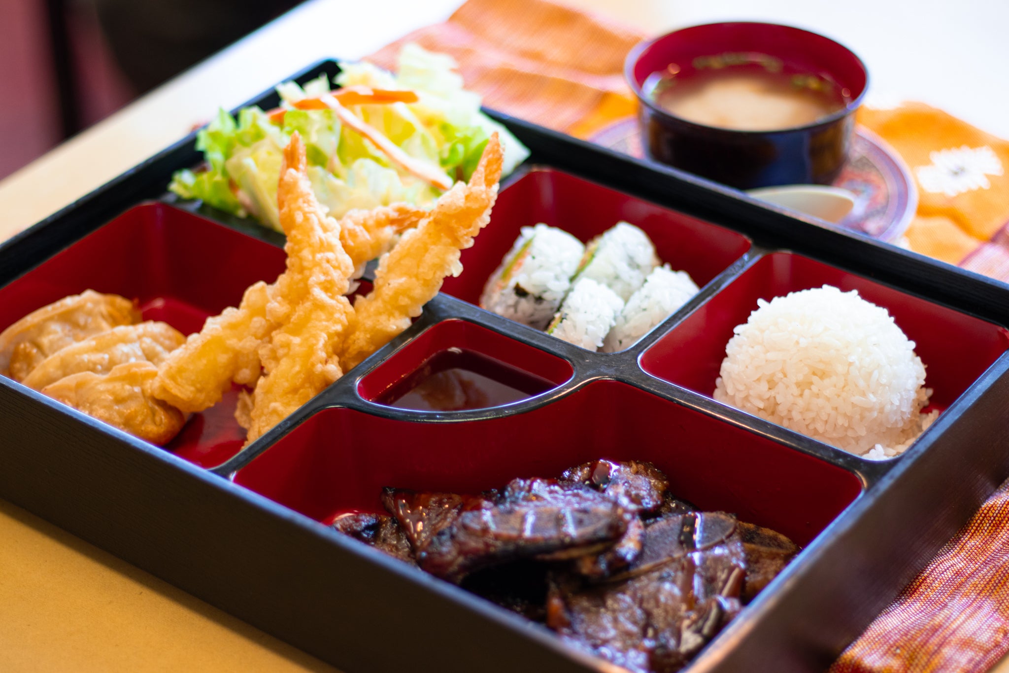 Kalbi (Beef Short Ribs) Bento | Mama’s Grill ‘n Bento Teriyaki